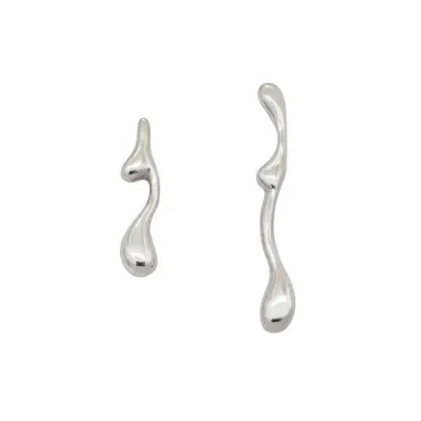 DARIA PACELLI JEWELRY Caribou Asymmetrical Earrings - Silver