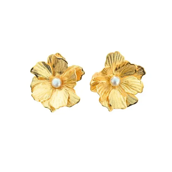 THE PINK REEF Floral Stud Earrings - Gold