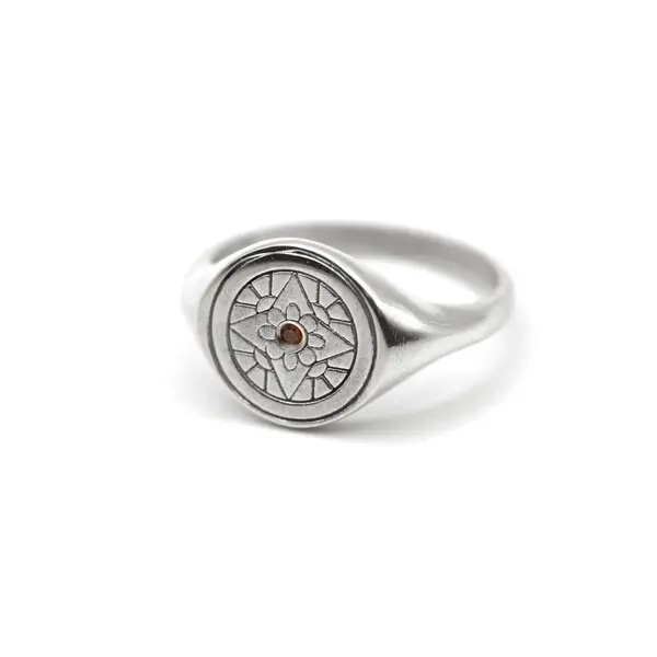 VICSTONENYC FINE JEWELRY Red Diamond Flower Signet Ring - White