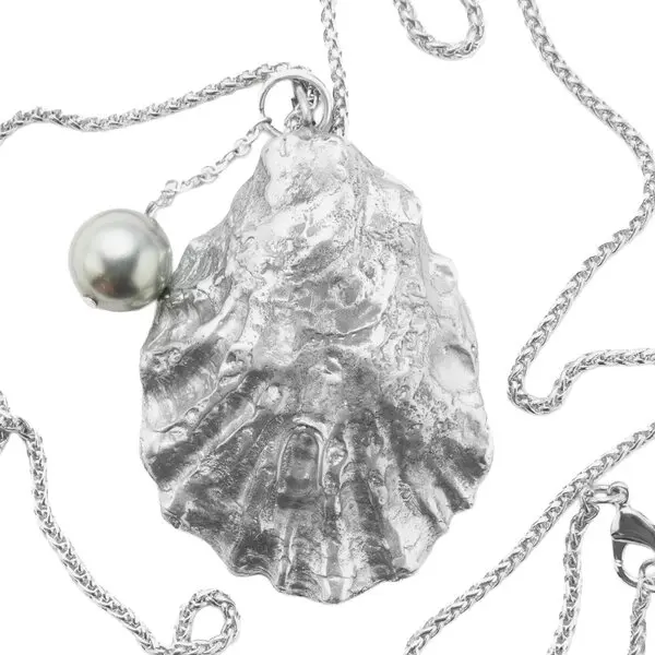 Lovard Small Curly Oyster Shell Necklace - Grey