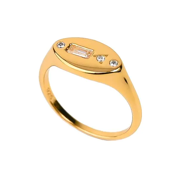 ZYNNIA COLLECTIVE Signet Ring - Gold