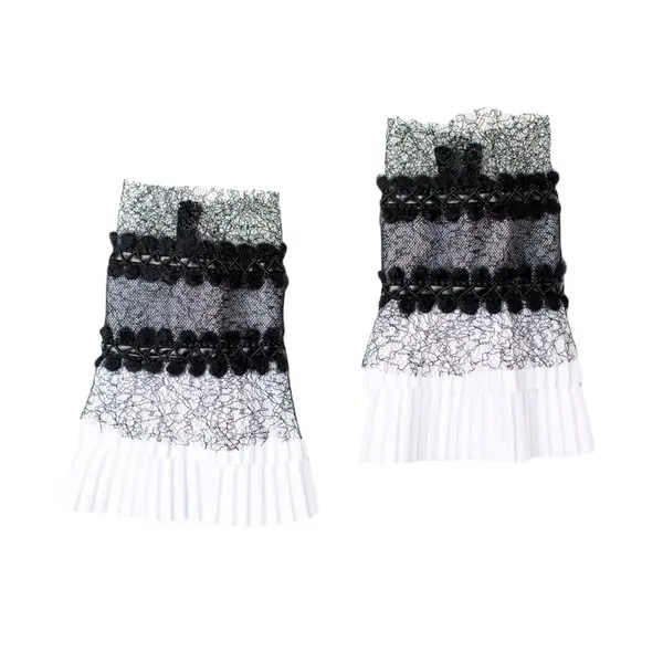 AZIMA MUSAYEVA Asbat Cuffs - Black
