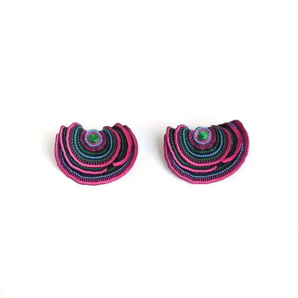 NANA WATANABE Turkey Tail Embroidered Earrings - Pink