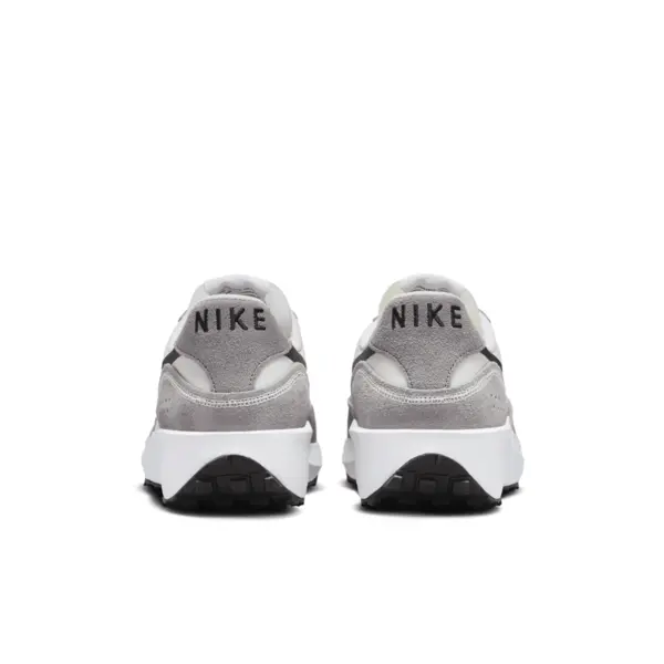 Nike Waffle Nav Sneakers
