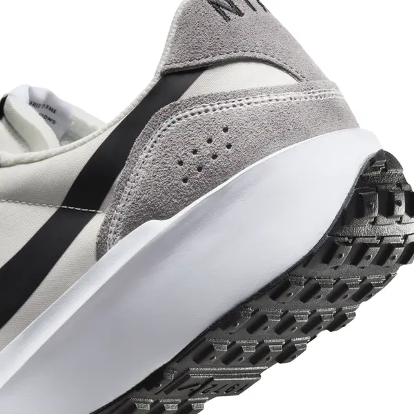Nike Waffle Nav Sneakers