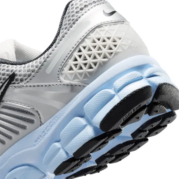Nike Zoom Vomero Athletic Shoes - Grey