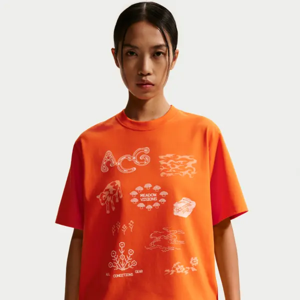 Nike Dri-fit Graphic T-shirt - Orange