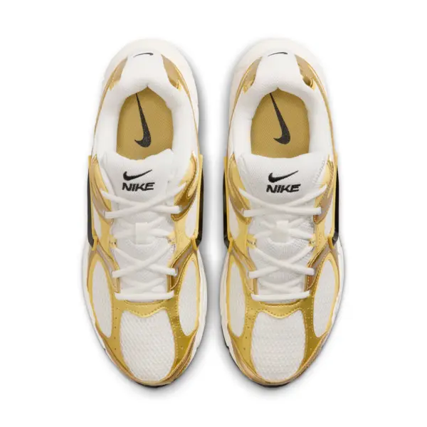 Nike V5 Rnr Athletic Sneakers - White