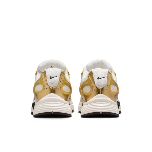Nike V5 Rnr Athletic Sneakers - White