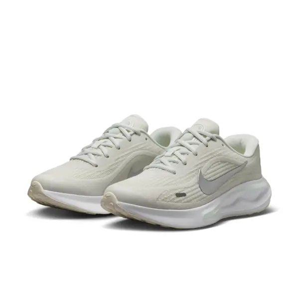 Nike Journey Run Road Running Shoes - White