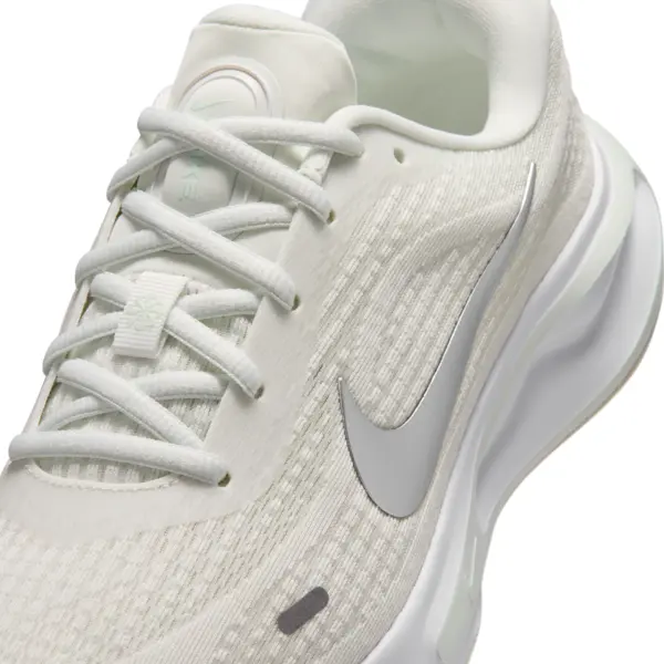 Nike Journey Run Road Running Shoes - White