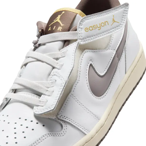 JORDAN 1 Low Easyon Sneakers