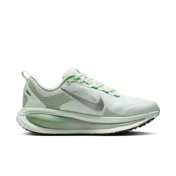 Nike Vomero 18 Road Running Shoes - Green