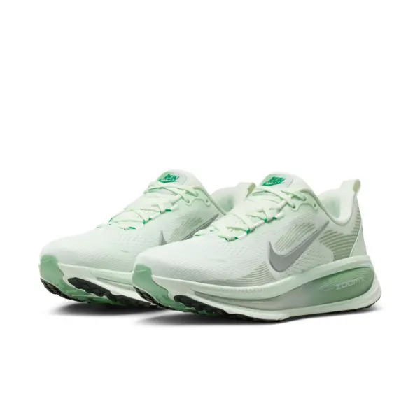 Nike Vomero 18 Road Running Shoes - Green