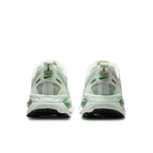 Nike Vomero 18 Road Running Shoes - Green