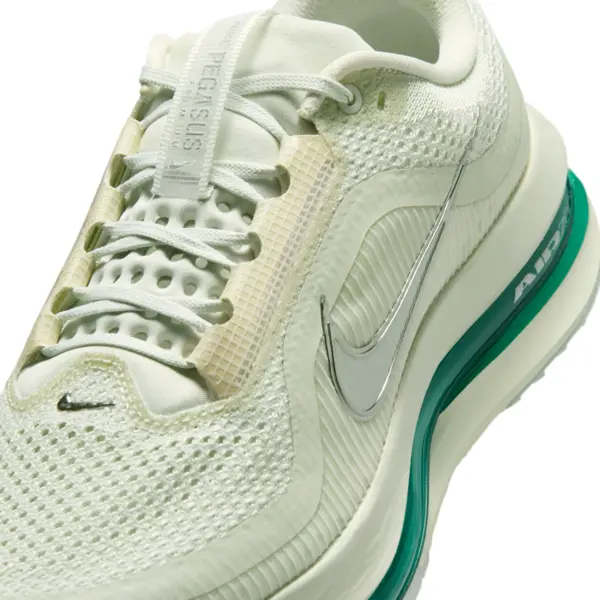 Nike Pegasus Premium Road Running Shoes - Green