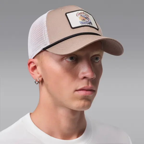 JORDAN Rise Structured Trucker Hat - Brown