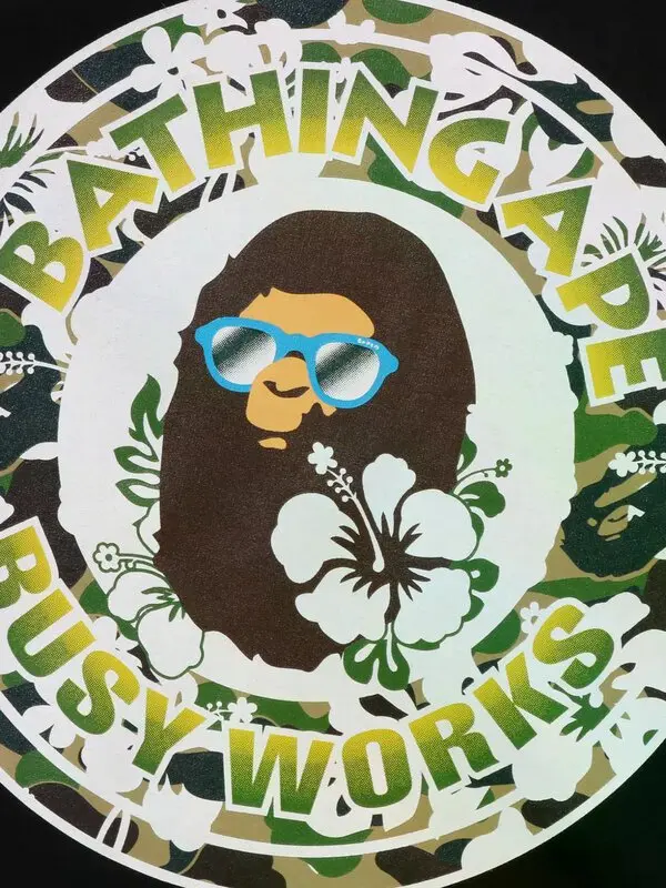 A BATHING APE Busy Works Graphic-print T-shirt - Black
