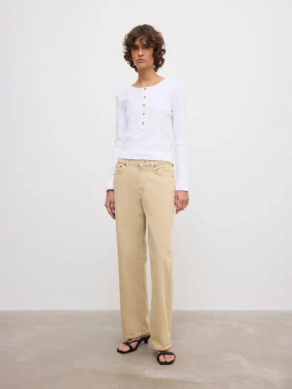 HOUSE OF DAGMAR Cropped Straight Leg Jeans - Beige