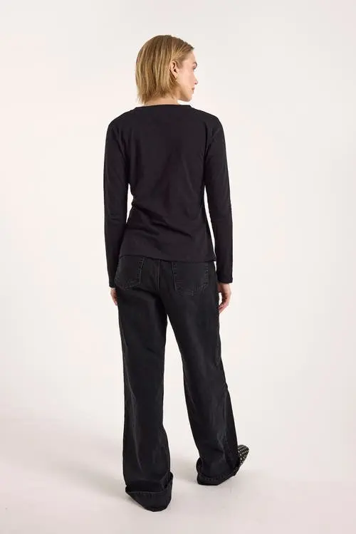 BRODIE CASHMERE Cotton V-neck Long Sleeve T-shirt - Black