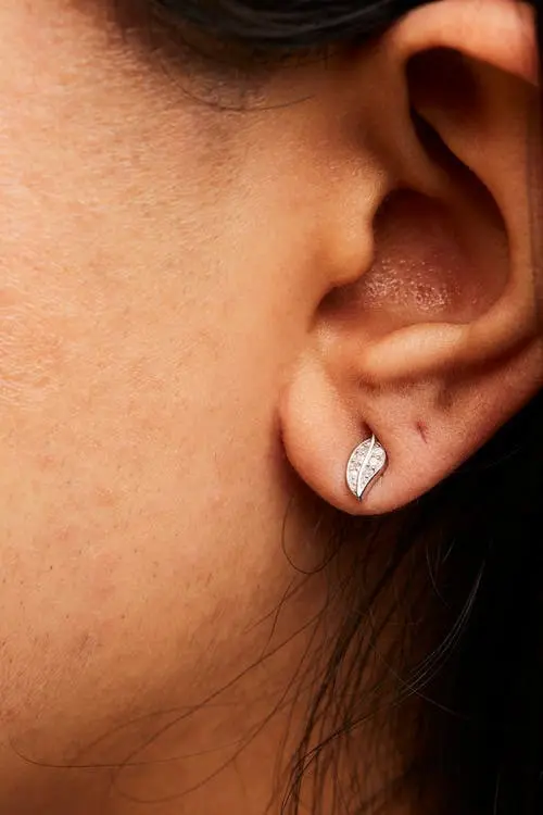 HAUS OF BRILLIANCE Diamond Accent Leaf Stud Earrings