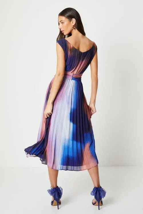 Coast Printed Pleated V-neck Midi Dress