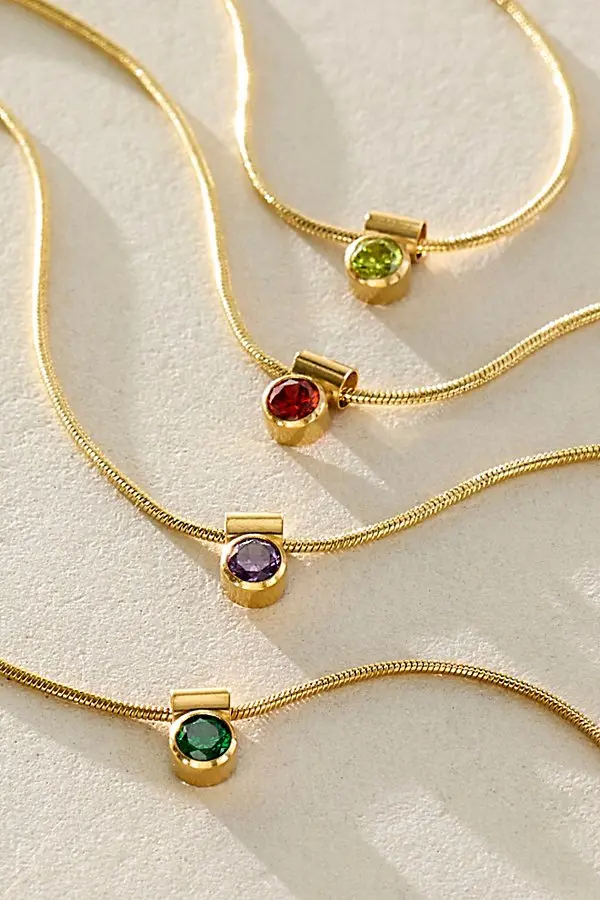 SET & STONES Ellie Birthstone Necklace - May