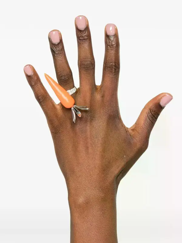 YVMIN Carrot-motif Crystal-embellished Ring