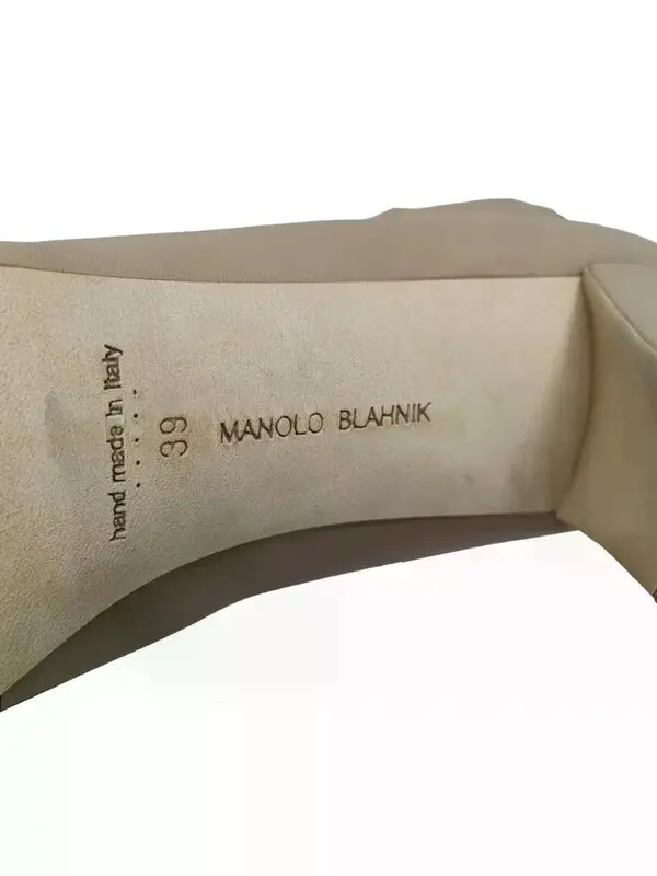 Manolo Blahnik Calassohi 90 Knee-high Boots - Neutrals