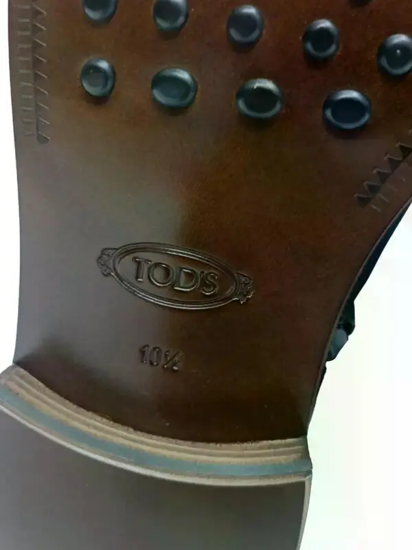 TOD'S Almond-toe Zipped Ankle Boots