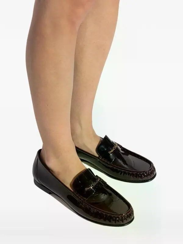 Chloé Logo-appliqué Leather Loafers - Brown