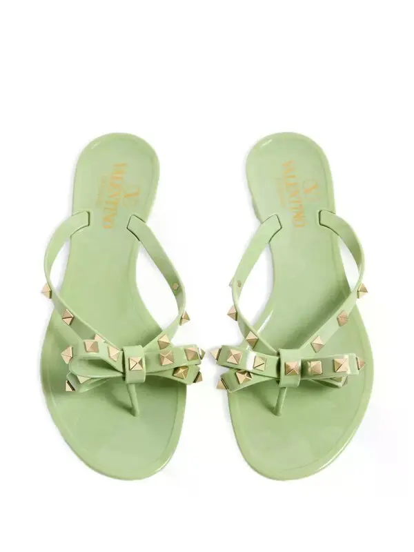 Valentino Garavani Rockstud Rubber Thong Sandals - Green
