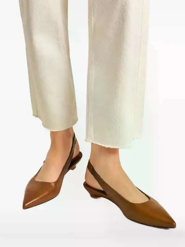 POCHE PARIS Pointed-toe Slingback Sandals