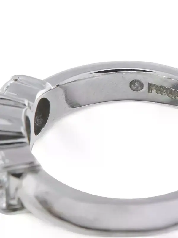 LB EXCLUSIVE Sapphire And Diamond Ring