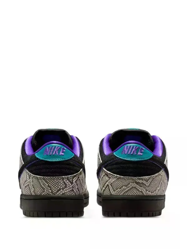 Nike X Dashawn Jordan Sb Dunk Low Sneakers