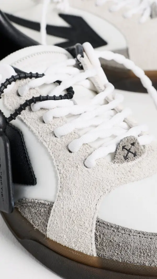 Off-White Slim Sneakers - White/black