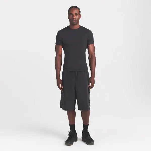 SKIMS Rib T Shirt | Black | | Cotton - Onyx