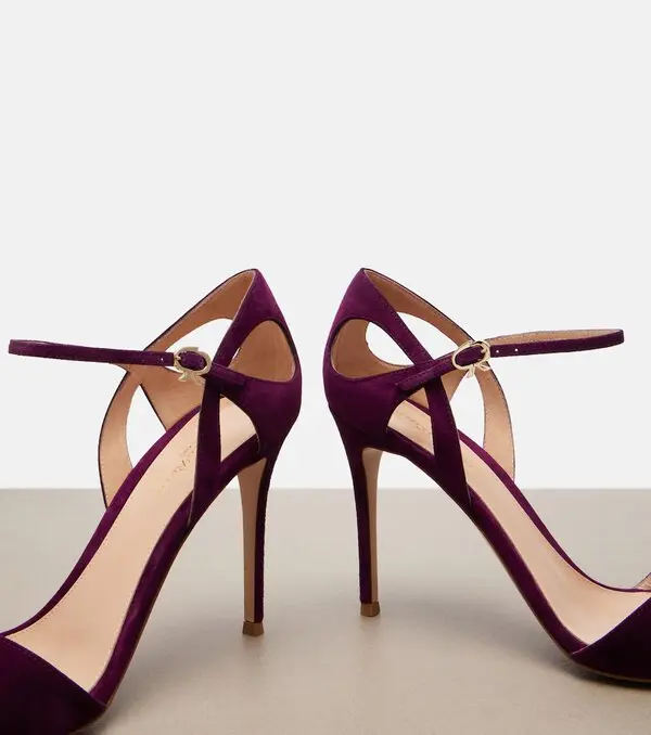 GIANVITO ROSSI Suede Sandals