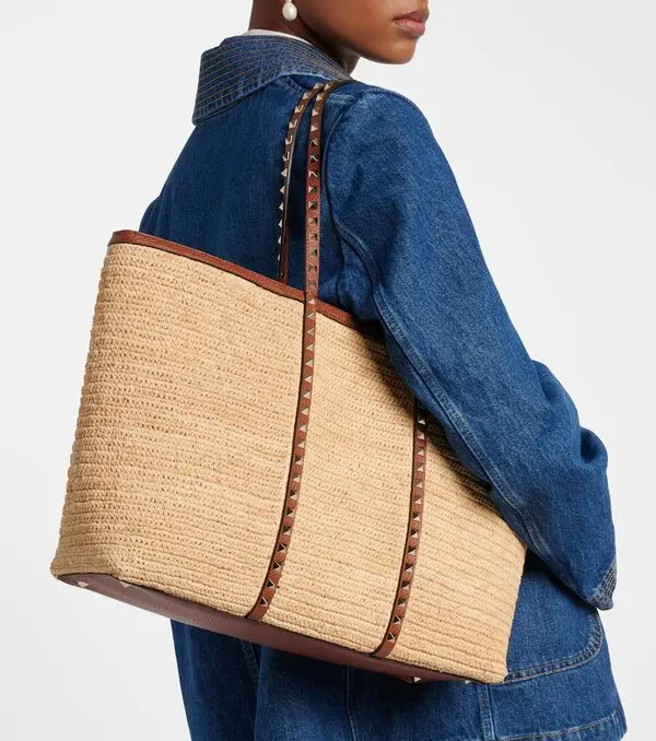 Valentino Garavani Rockstud Large Raffia Tote Bag