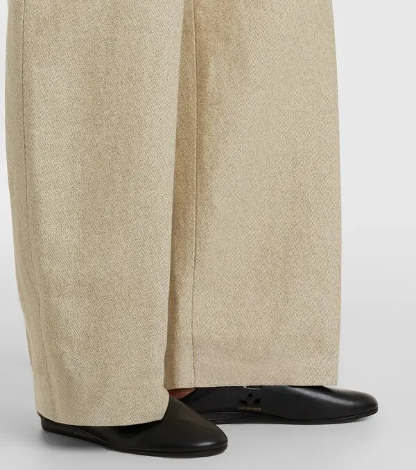 Jacquemus Ovalo Cotton And Linen Barrel-leg Pants - Beige