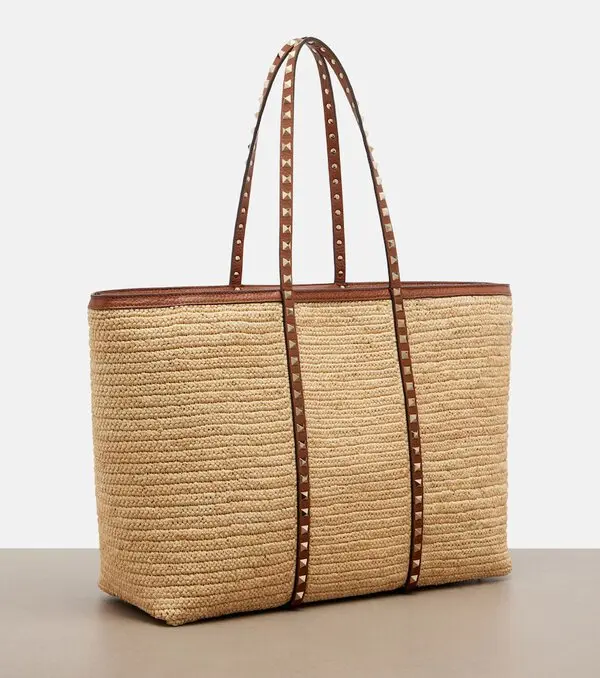 Valentino Garavani Rockstud Large Raffia Tote Bag - Beige
