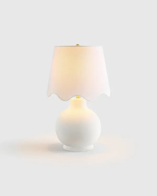 Quince Coastal Ceramic Table Lamp With Scallop Shade