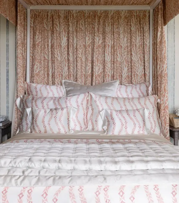 Gingerlily Silk Super King Windsor Bedspread - Ivory