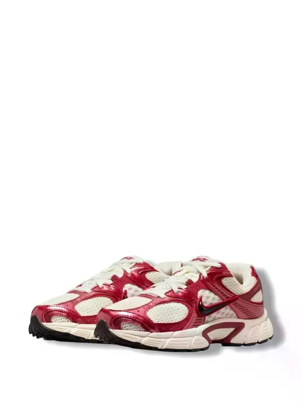 Nike V5 Rnr Panelled Sneakers