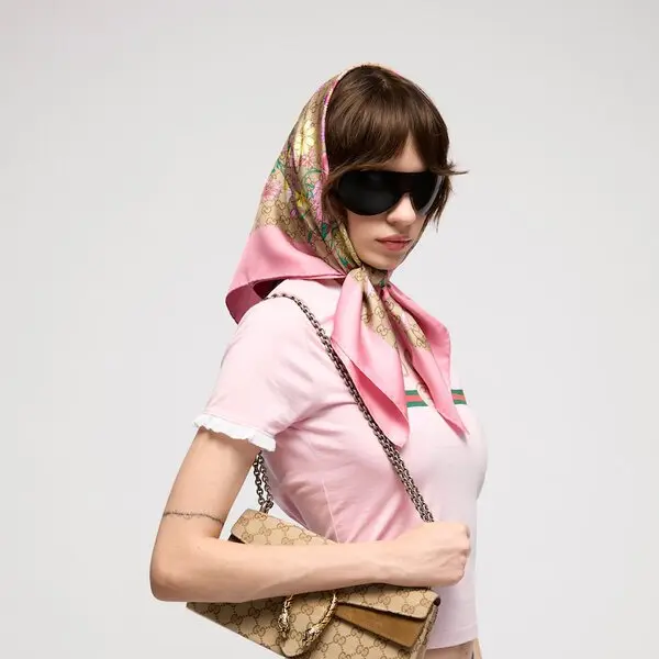 Gucci Printed Gg Silk Twill Carr - Pink