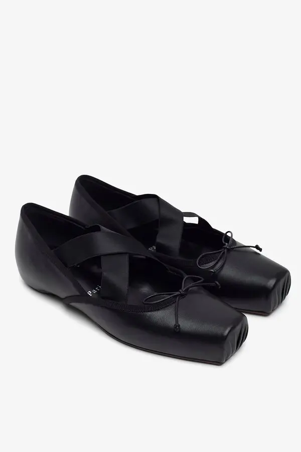CHRISTIAN LOUBOUTIN Cassiasticina Leather Ballerinas - Black