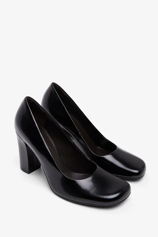 THE ROW Penelope High Leather Pumps - Black