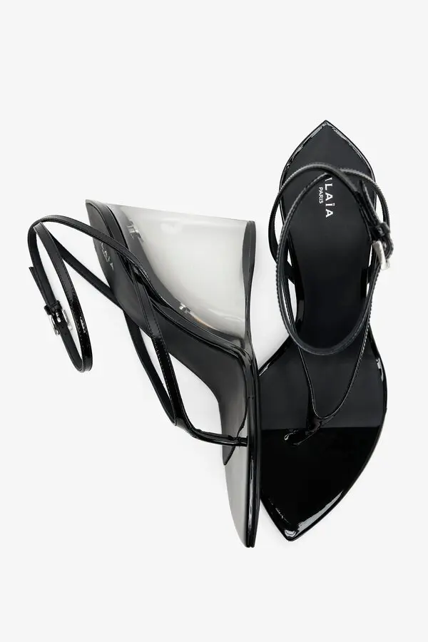 Alaïa Strappy 90 Wedge Thong Sandals - Black