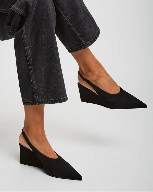 Alaïa 90 Suede Slingback Wedges - Black