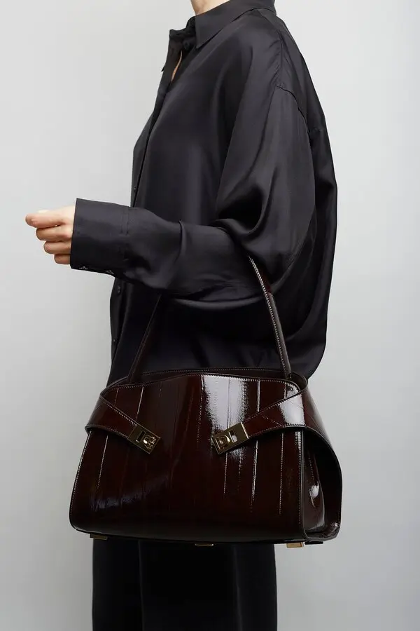 FERRAGAMO Hug M Eel Shoulder Bag - Brown